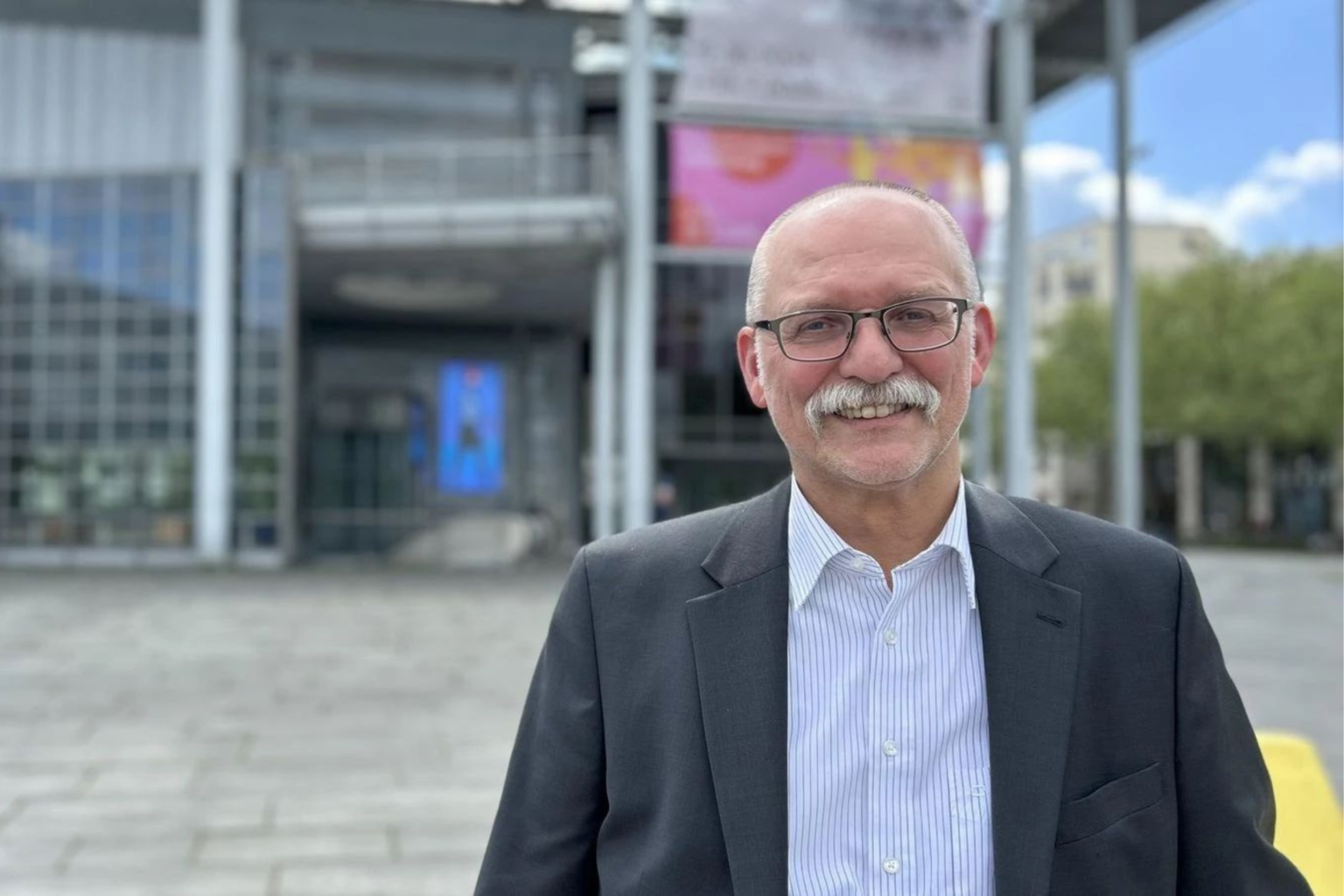 Dr. Holger Broeker – 31 Jahre im Dienst der Kunst am Kunstmuseum ...